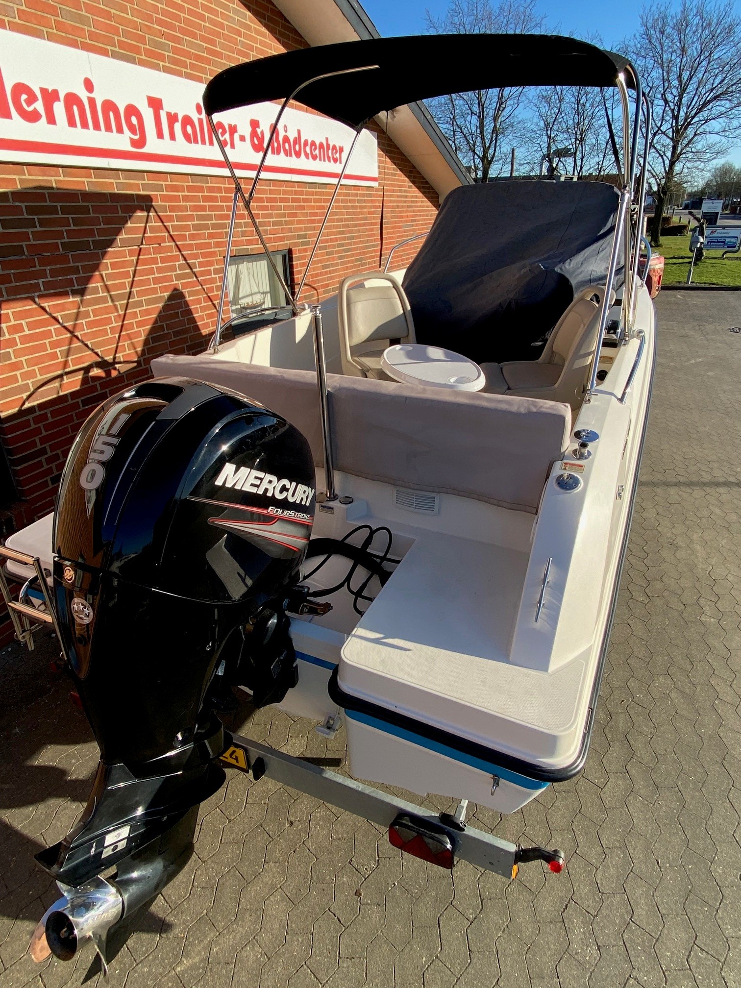 Quicksilver Activ 605 Sundeck m/Mercury F150 hk og Brenderup trailer ...
