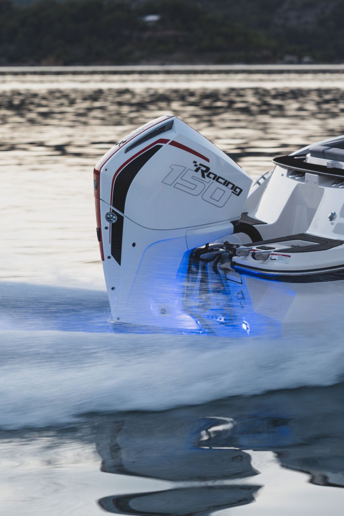 Quicksilver Activ 705 Weekend m/Mercury F150 hk Racing XL DS V6, hvid ...