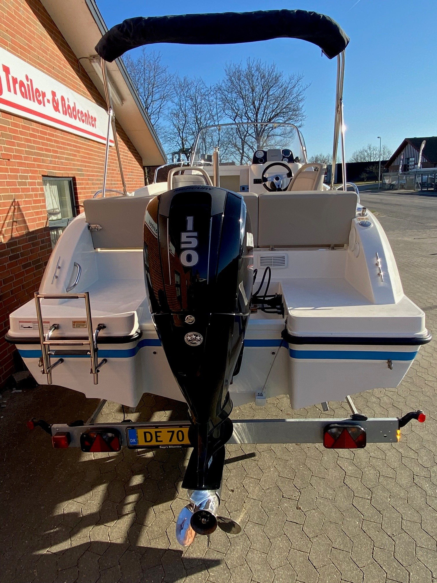 Quicksilver Activ 605 Sundeck m/Mercury F150 hk og Brenderup trailer ...