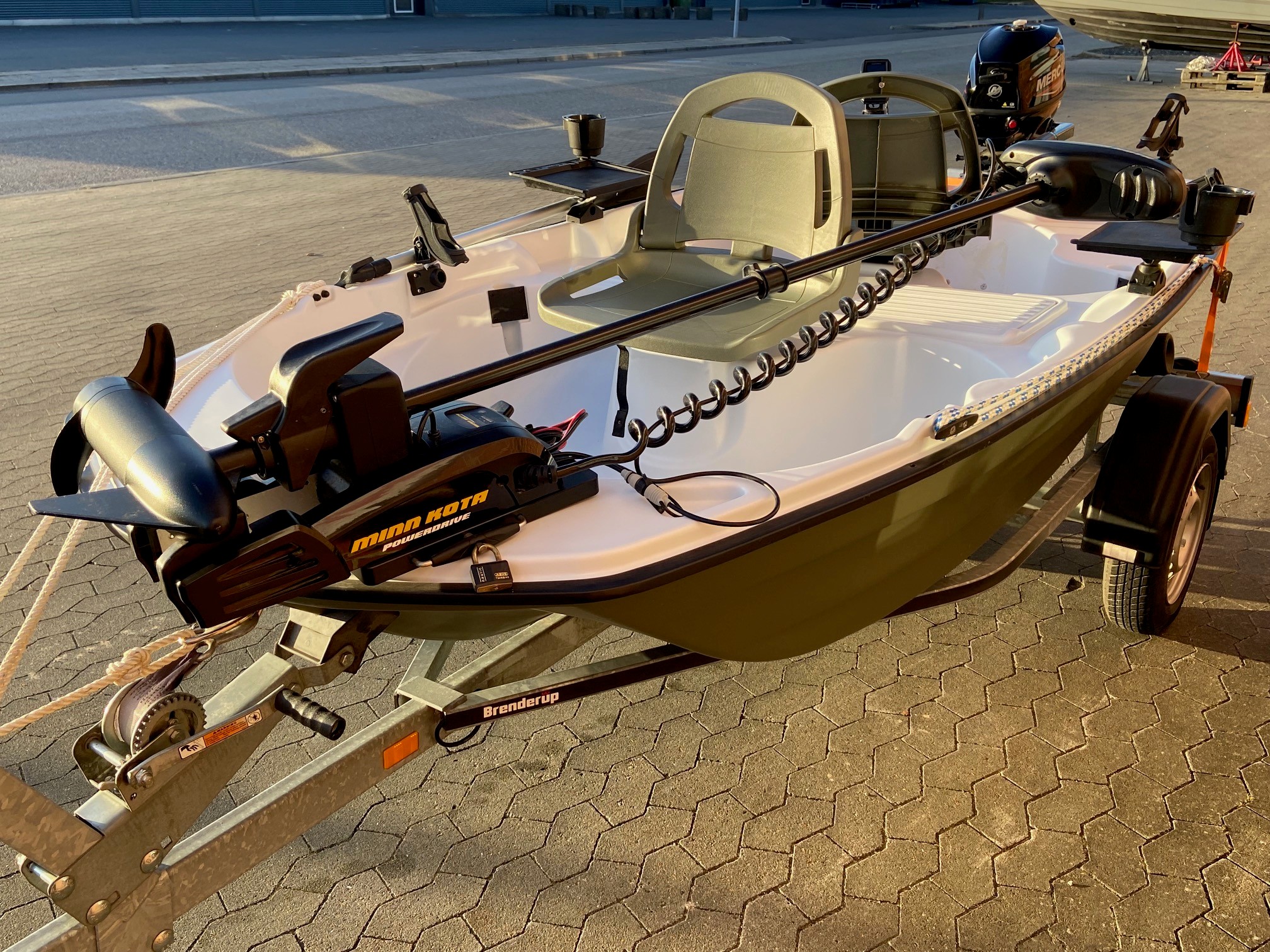 Pelican Predator 103 m/Mercury F2,5 hk 4-takt - NU NEDSAT KR. 5.000 ...